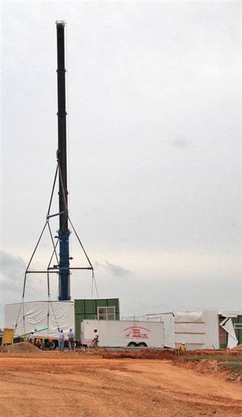 Tri-Lakes Medical crane | The Panolian