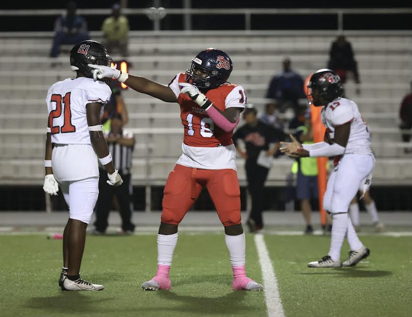 South Panola wins big on Homecoming night – stays undefeated in region ...