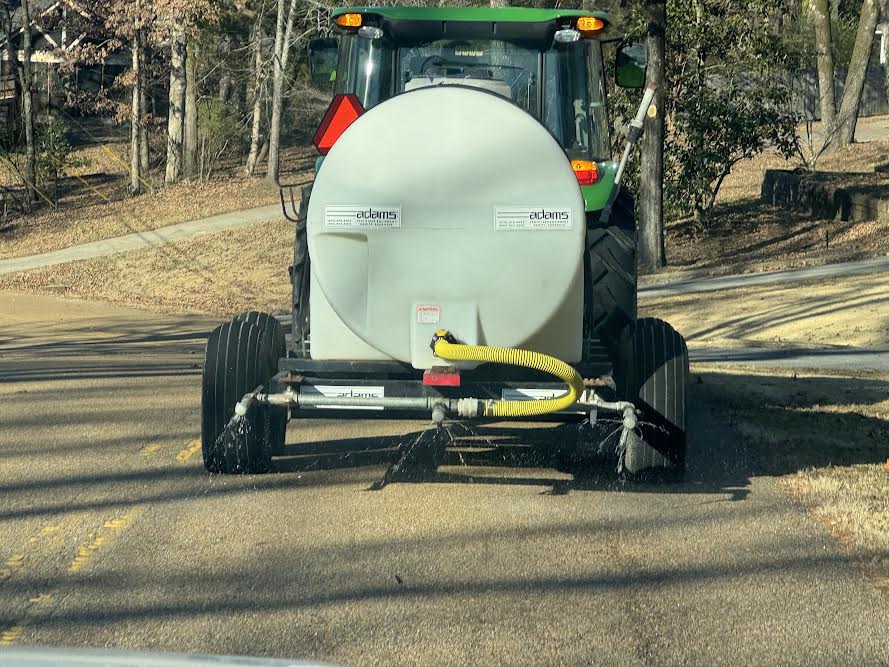 Batesville using brine mixture ahead of snow; MDOT has state roads ...